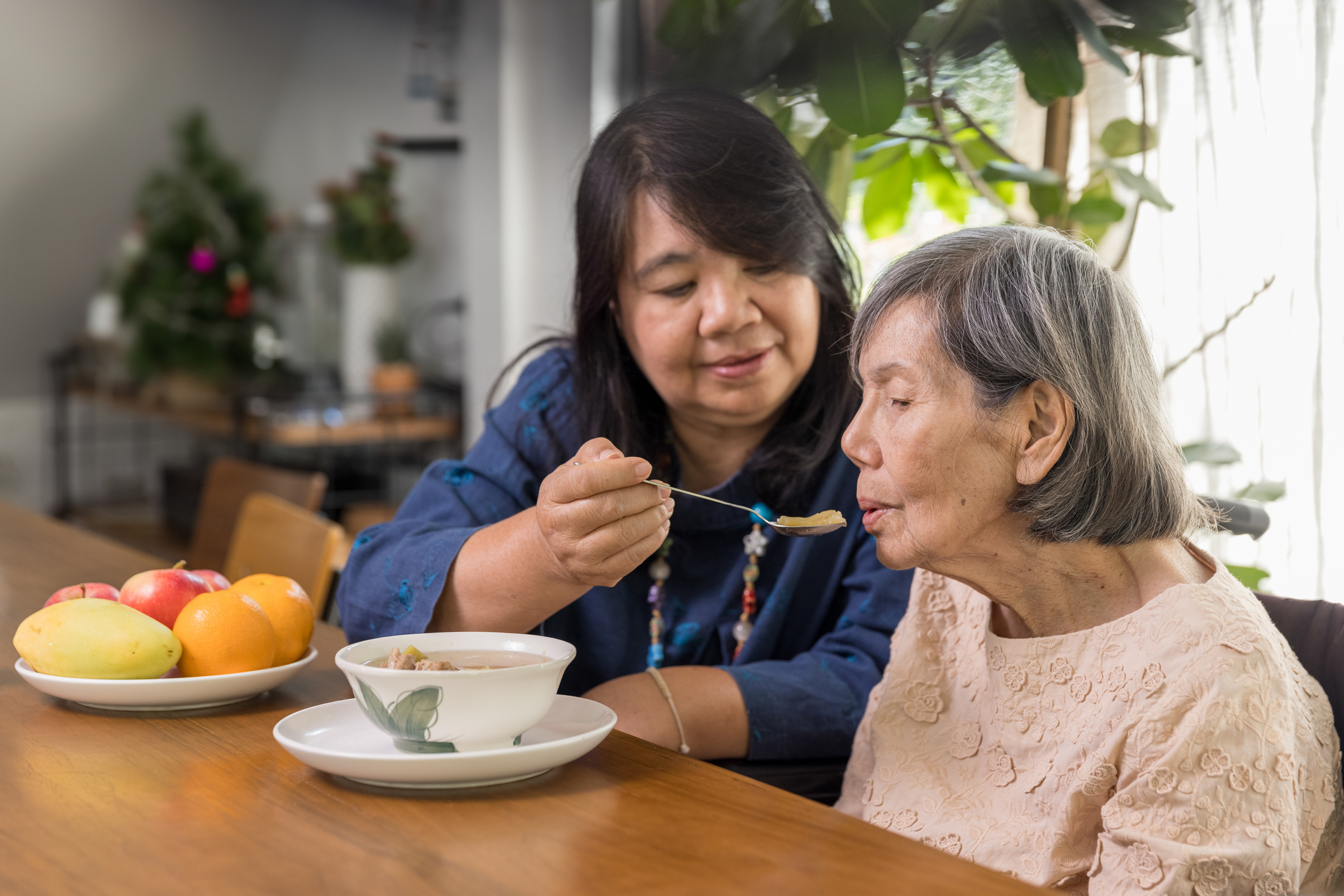 Improving mealtime practices in long-term care | VCH Research Institute
